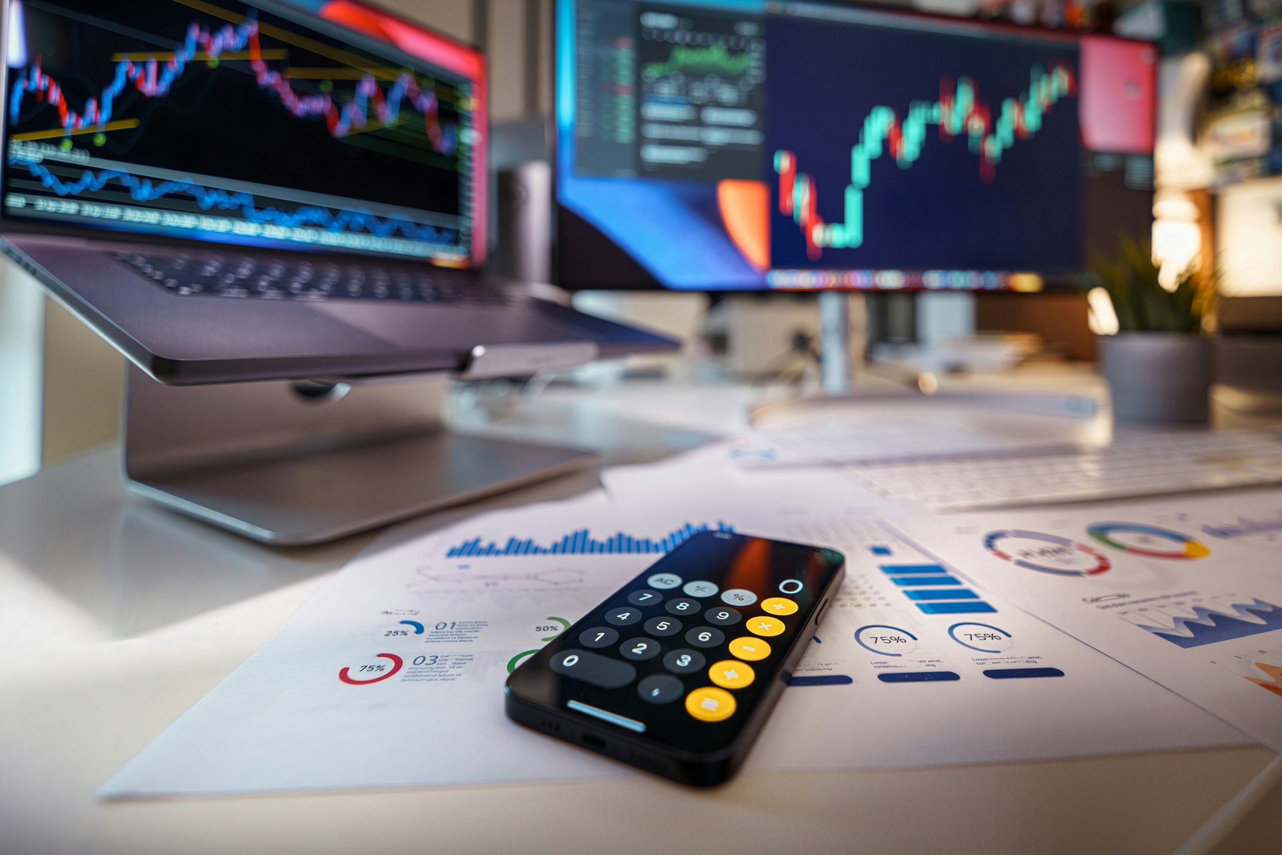 Data Driven Vs Traditional Market Research Approaches A Comparison Data Driven Vs Traditional Market Research Approaches A Comparison